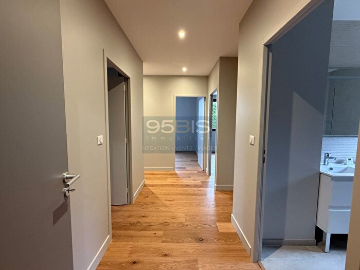 Maison à louer - Saint-Cyr-au-Mont-dOr - 5 pièces - 4 chambres