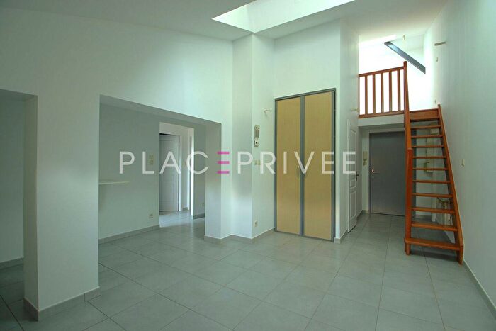 Appartement à louer - Fléville-devant-Nancy - 3 pièces - 2 chambres