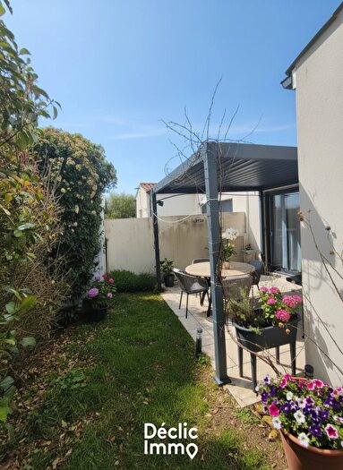 Maison à vendre - Surgères - 3 pièces - 2 chambres