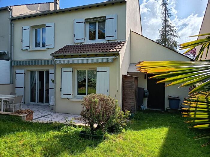 Maison 5 pièces à Vaux-le-Pénil, à vendre