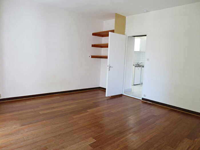 Appartement à louer - Nantes, Hauts-Pavés, Saint-Pasquier, Saint-Félix, Université - 1 pièce