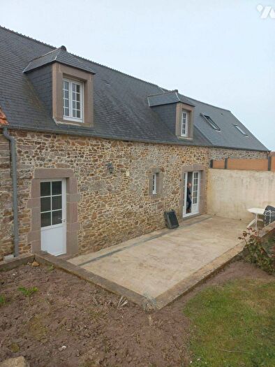 Maison à louer - Surtainville - 3 pièces - 2 chambres