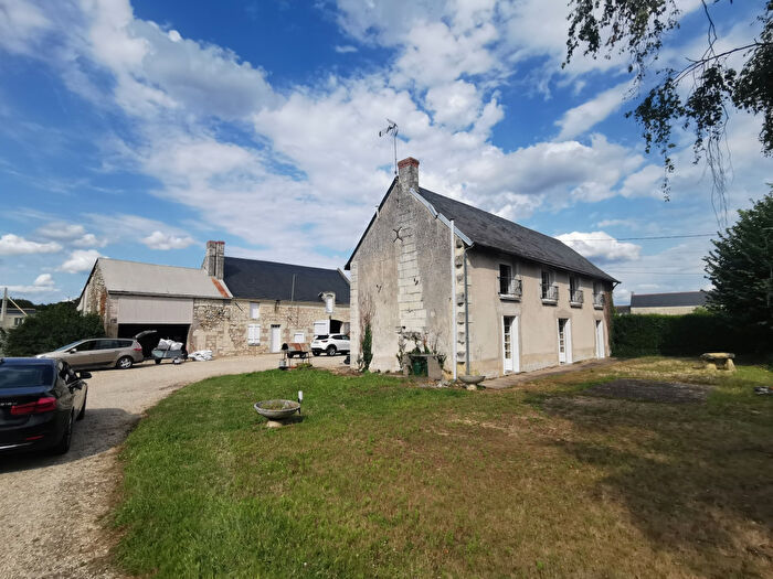 Maison à vendre - Huismes - 6 pièces - 5 chambres