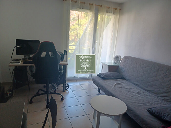 Arles, Griffeuille : Appartement 1 pièce à louer