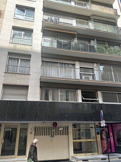 Appartement à louer - Dupleix-Motte Picquet, Paris ème arrondissement - 2 pièces - 1 chambre