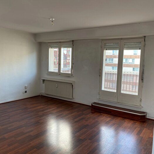 Appartement à louer - Strasbourg, Centre-ville, Mairie - 2 pièces - 1 chambre
