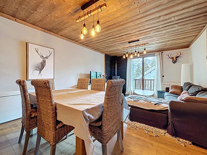 Appartement à vendre - Saint-Étienne-de-Tinée - 4 pièces - 2 chambres