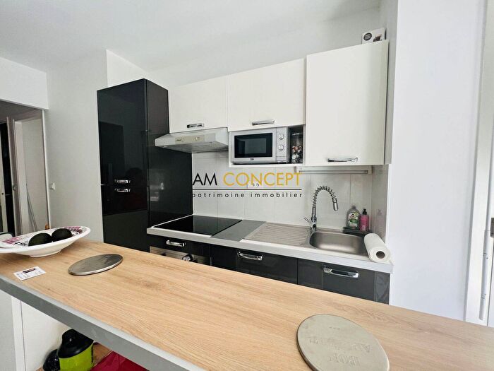 Musiciens, Thiers, Nice : Appartement 2 pièces à louer