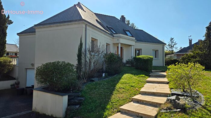 Maison à vendre - Rochefort-sur-Loire - 7 pièces - 5 chambres