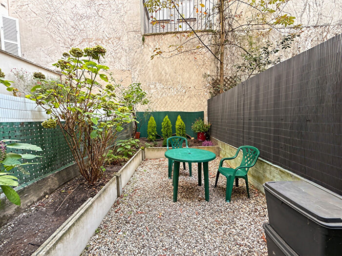 Paris 9ème, Clichy, Trinité : Appartement 1 pièce à vendre