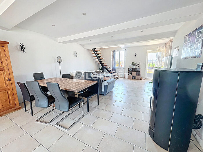 Maison à vendre - Saint-Bénigne - 8 pièces - 6 chambres