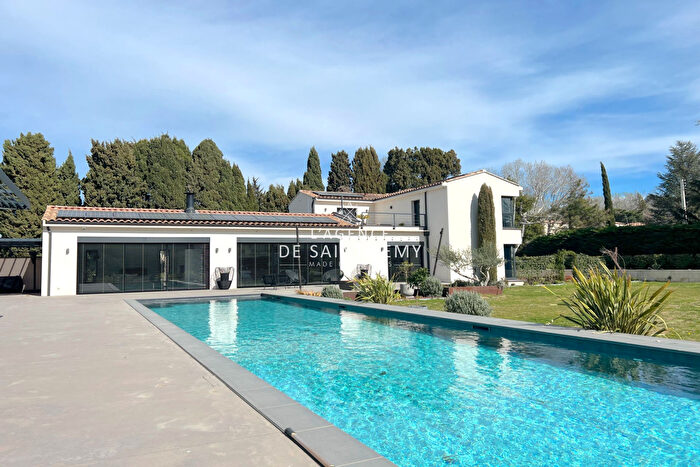 Maison à vendre - Saint-Rémy-de-Provence - 6 pièces - 4 chambres