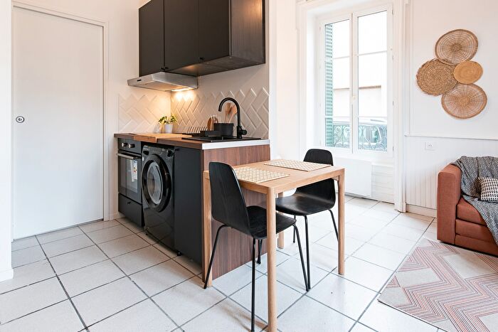 Appartement 1 pièce à Villefranche-sur-Saône, Centre-ville, à louer