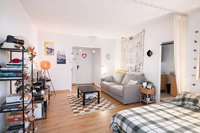 Appartement à louer - Saint Michel, Saint-Mandé - 1 pièce