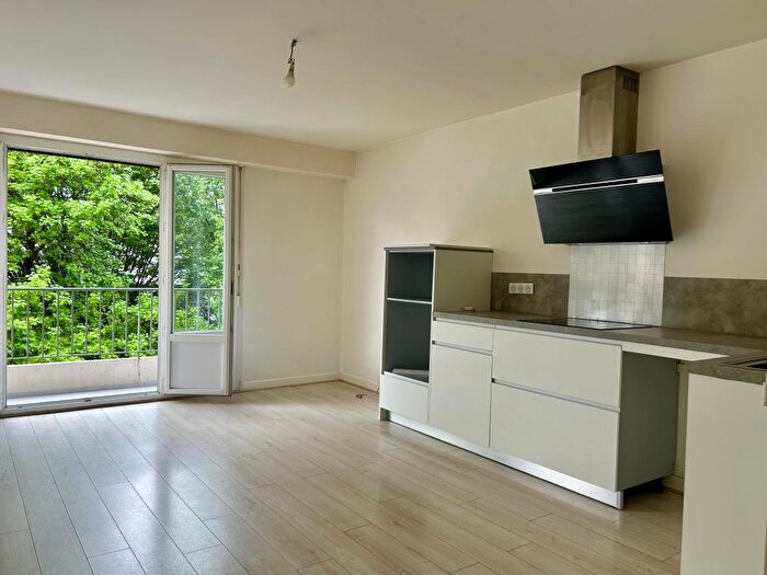 Appartement à vendre - Pau, Centre-ville - 3 pièces - 2 chambres