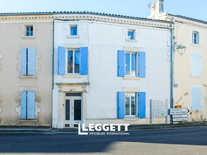 Maison à vendre - Néré - 8 pièces - 3 chambres