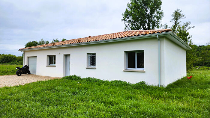 Maison à vendre - Casteljaloux - 4 pièces - 3 chambres
