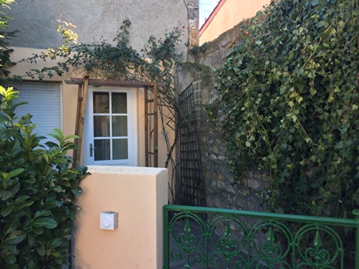 Maison à louer - Villefranche-sur-Saône, Centre-ville - 3 pièces - 2 chambres