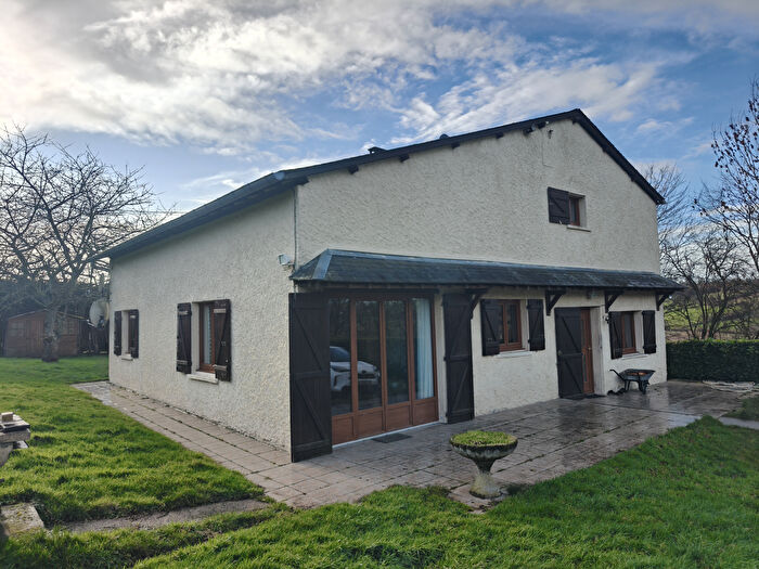 Maison à vendre - Camembert - 6 pièces - 4 chambres