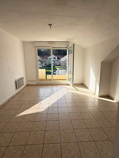 Appartement à louer - Creutzwald, Centre-ville, Houvergaerten - 3 pièces - 2 chambres