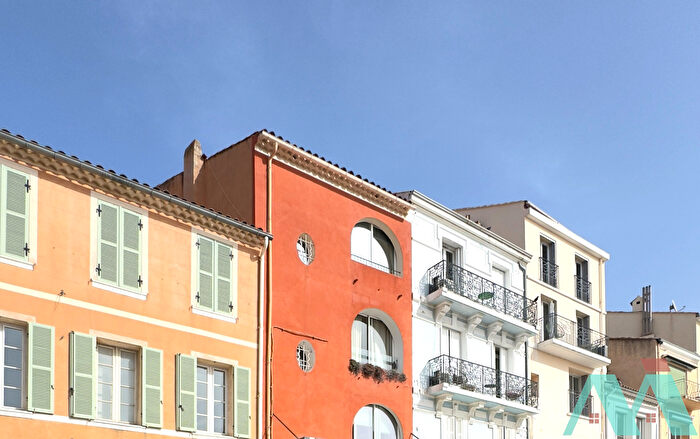 Appartement à vendre - Sanary-sur-Mer, Centre-ville, Port - 3 pièces - 2 chambres