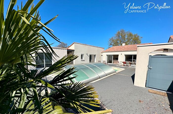 Maison à vendre - Dompierre-sur-Yon - 7 pièces - 4 chambres