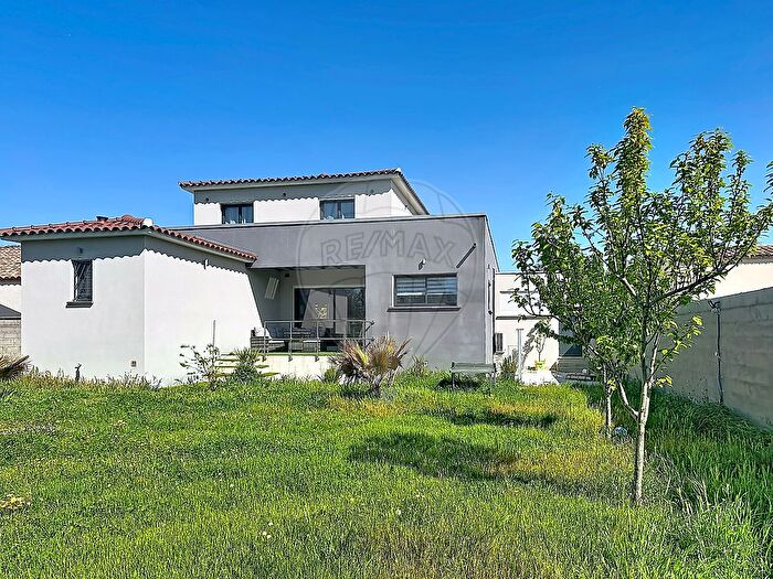 Maison à vendre - Saint-Geniès-de-Malgoirès - 7 pièces - 5 chambres