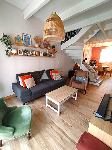 Maison à vendre - Marseille e , Pont de Vivaux - 5 pièces - 4 chambres