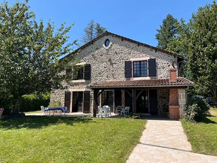 Maison à vendre - Champniers-et-Reilhac - 8 pièces - 6 chambres