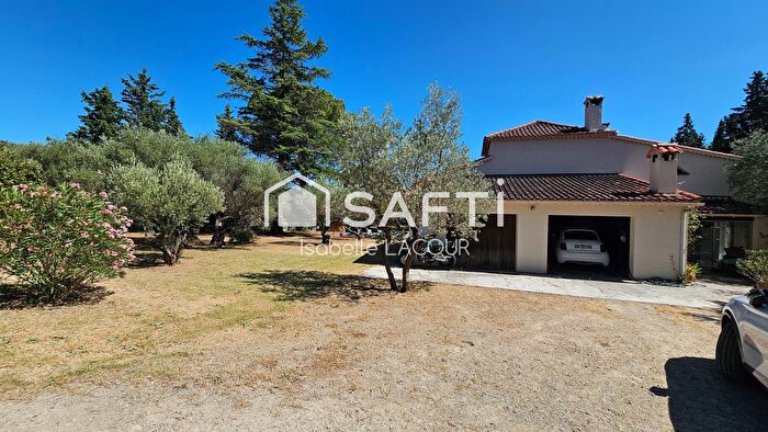 Maison à vendre - Villecroze - 6 pièces - 4 chambres