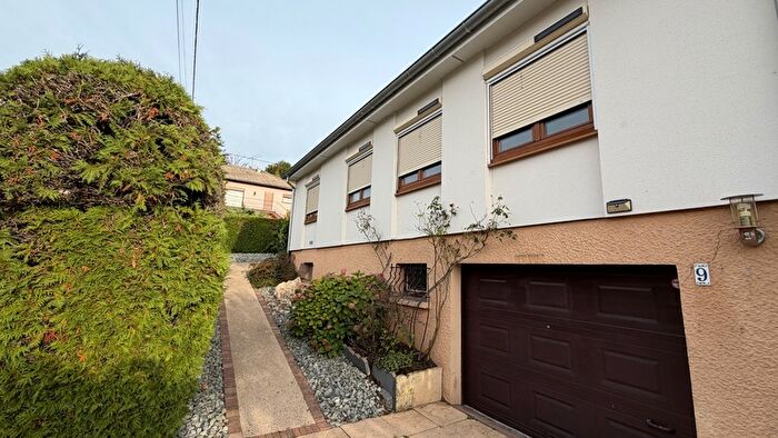 Maison à vendre - Fêche-léglise - 5 pièces - 4 chambres