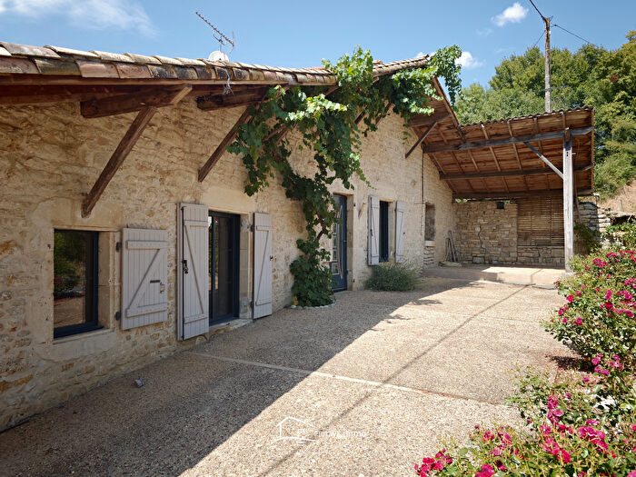 Lezay : Maison 5 pièces à louer