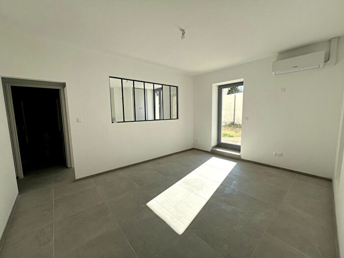 Appartement à vendre - Volonne - 3 pièces - 2 chambres