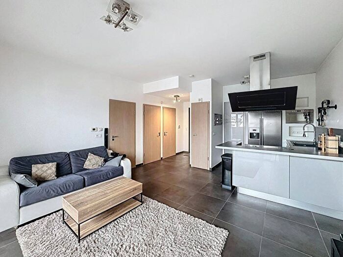 Appartement à louer - Brouaz, Annemasse - 2 pièces - 1 chambre