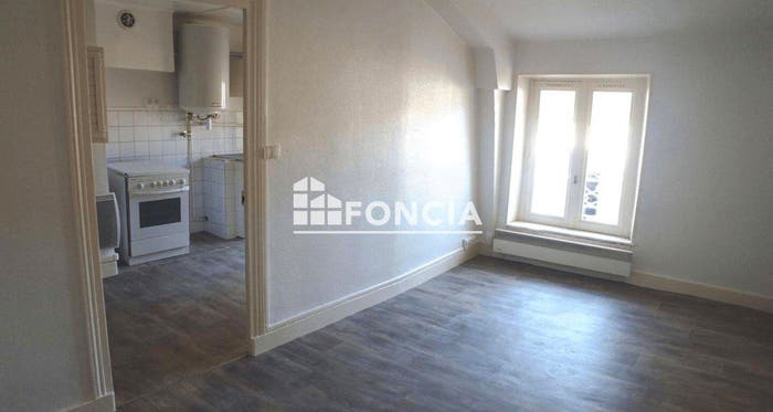 Centre Ville Est, Voiron - Appartement 1 pièce à louer