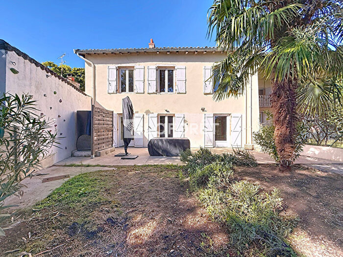 Maison à vendre - Saint-Lager - 9 pièces - 6 chambres