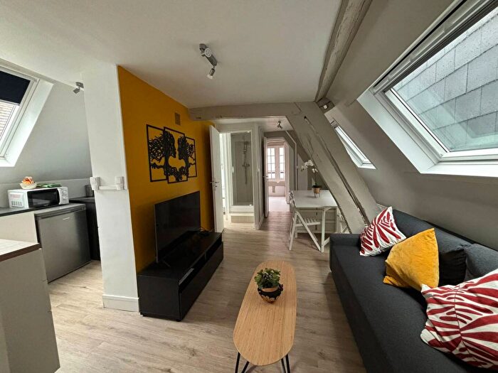 Appartement à louer - Vieux Marché-Cathédrale, Rouen - 3 pièces - 2 chambres