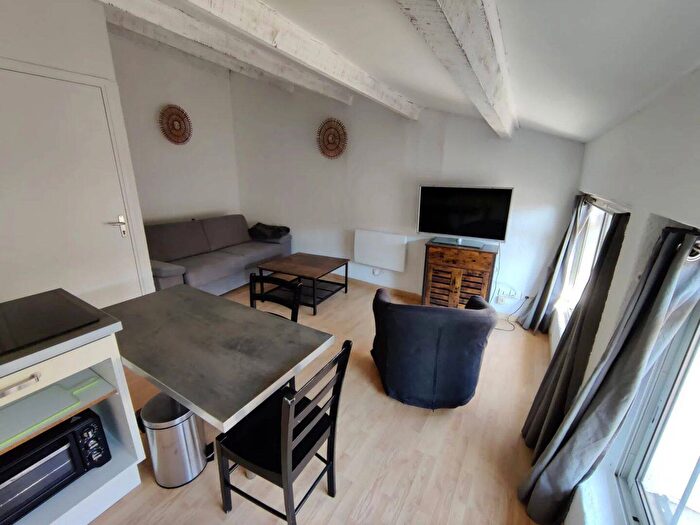 Rians : Appartement 1 pièce à louer