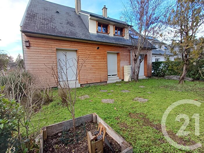 Maison à louer - Châtellerault, Ozon - 4 pièces - 3 chambres