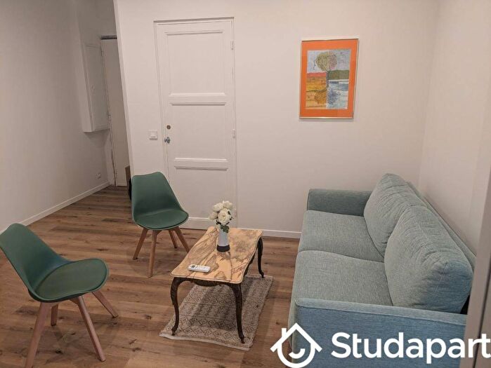 Appartement à louer - Saint Roch, Nice - 2 pièces - 1 chambre