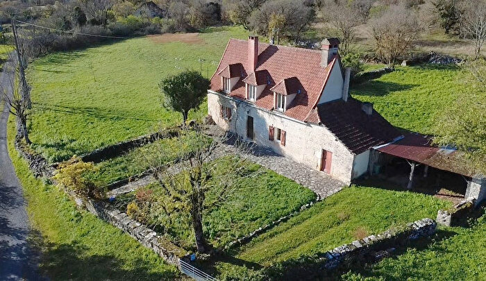 Maison à vendre - Caniac-du-Causse - 6 pièces - 4 chambres