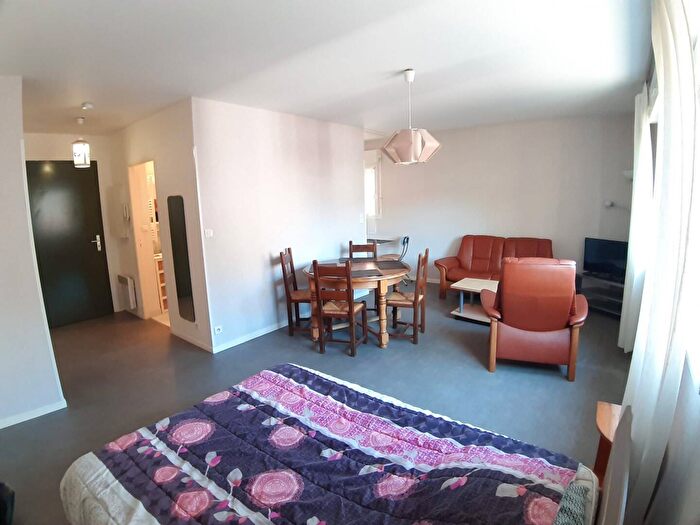 Appartement à louer - Saint-Dié-des-Vosges - 1 pièce