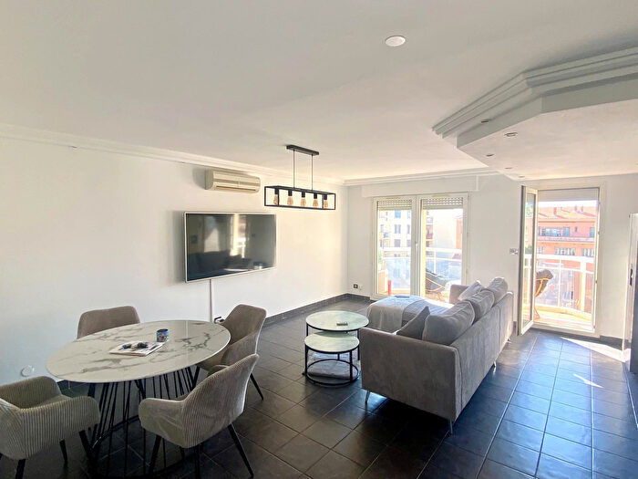 Appartement à vendre - Nice, Pasteur - 3 pièces - 2 chambres