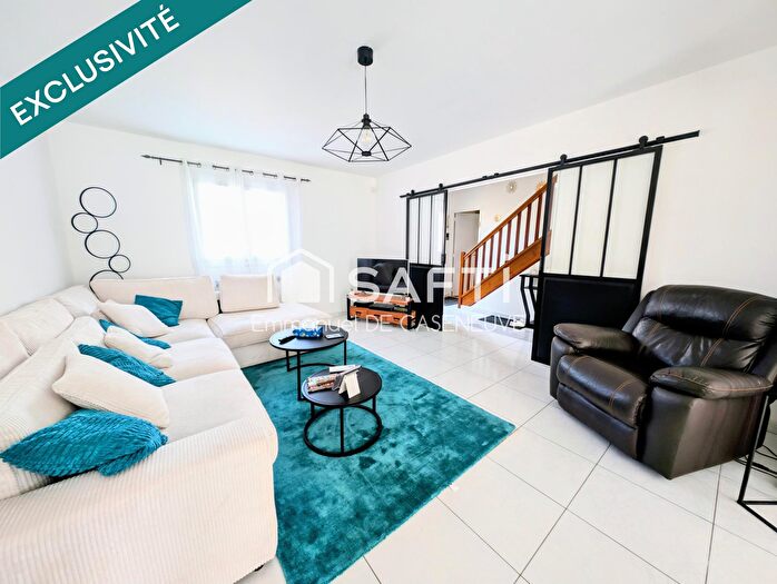 Maison à vendre - Aulnay-sous-Bois, Vieux Pays, Roserai, Bourg - 6 pièces - 4 chambres