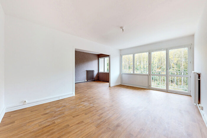 Appartement à vendre - Corbeil-Essonnes, Moulin Galant - 5 pièces - 3 chambres