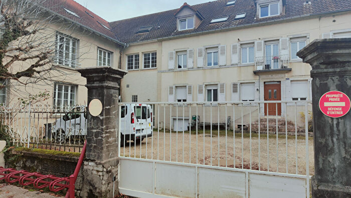 Appartement à vendre - LIsle-sur-le-Doubs - 2 pièces - 1 chambre