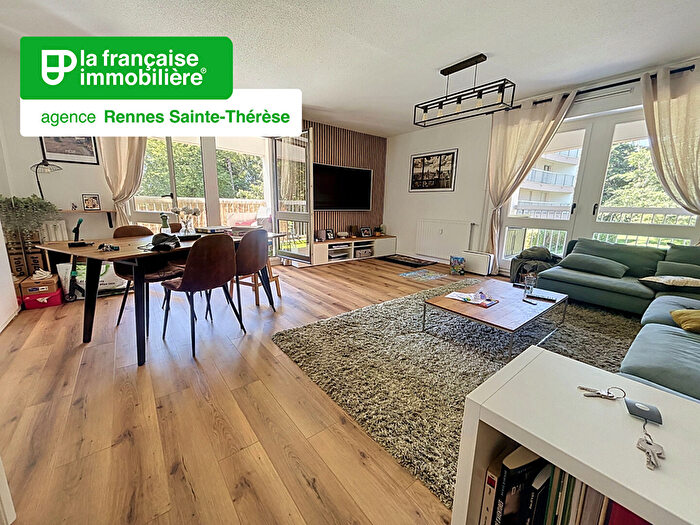 Quartiers Sud-Ouest, Sainte-Thérèse : Appartement 5 pièces à vendre
