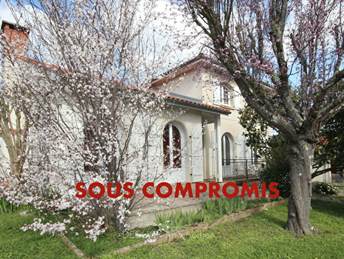 Maison à vendre - Castanet-Tolosan - 8 pièces - 5 chambres