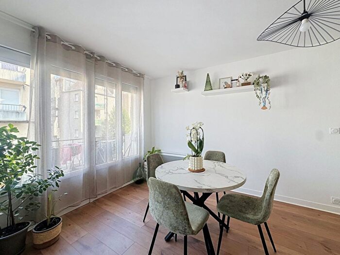 Appartement 2 pièces à Rodez, Centre historique, Vieux-Rodez, à louer