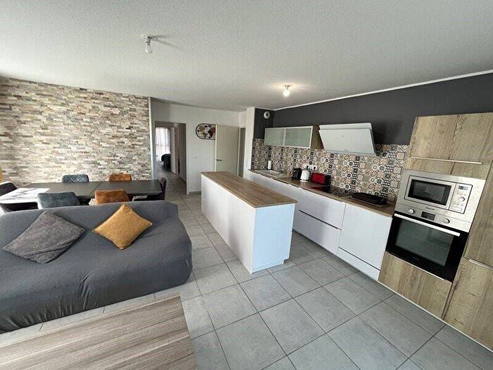 Appartement 4 pièces à louer à Saint-Brès